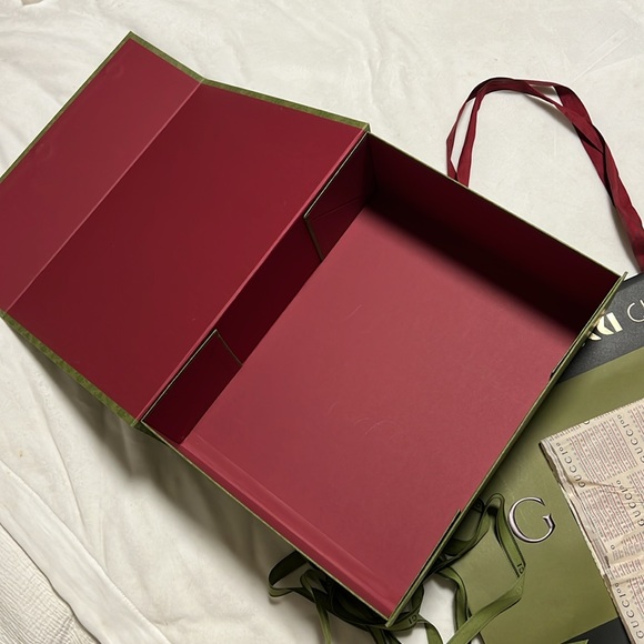 Gucci | Other | Authentic Gucci Packaging Bag Box Tissue Paper And ...